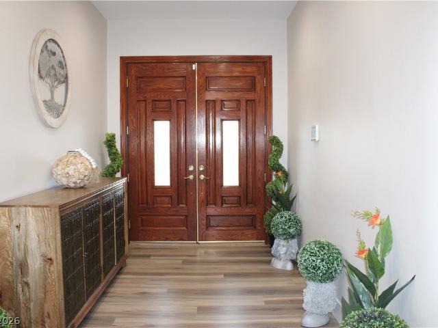 Apartment: MLS #2772