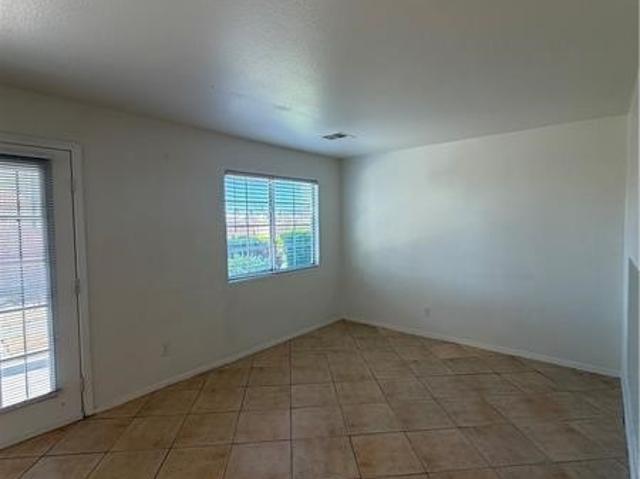 Apartment: MLS #2785