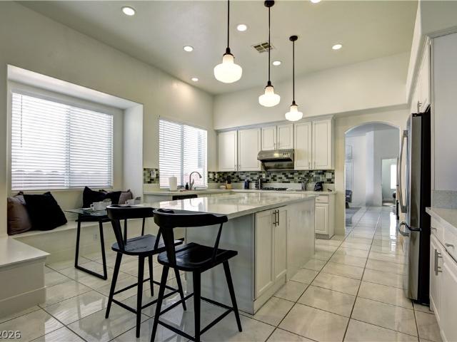 Apartment: MLS #2793