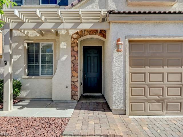Apartment: MLS #2798