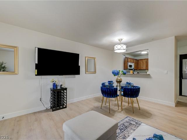 Apartment: MLS #2809