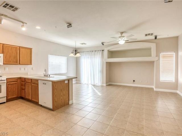 Apartment: MLS #2818