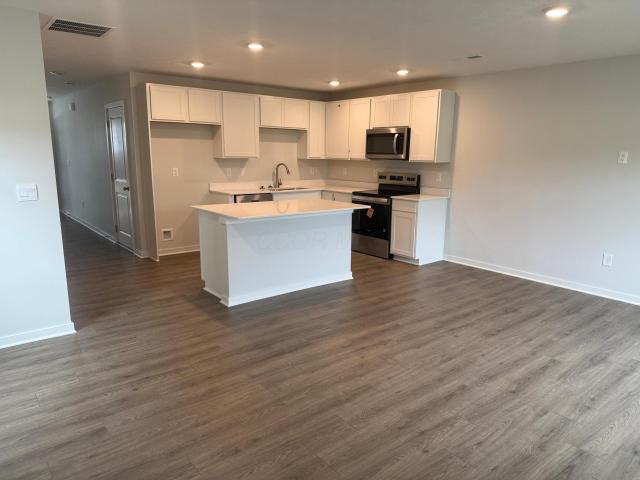 Apartment: MLS #226014
