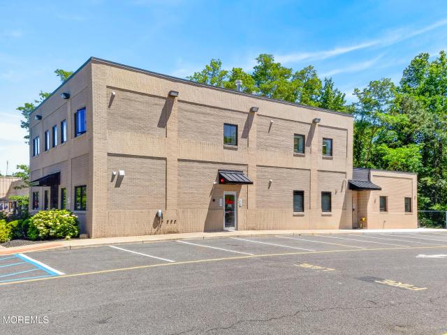 Apartment: MLS #22617