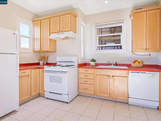 Apartment: MLS #41128