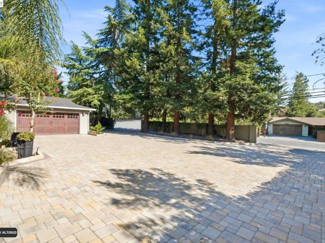 Apartment: MLS #41140