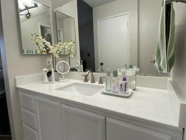 Apartment: MLS #41142