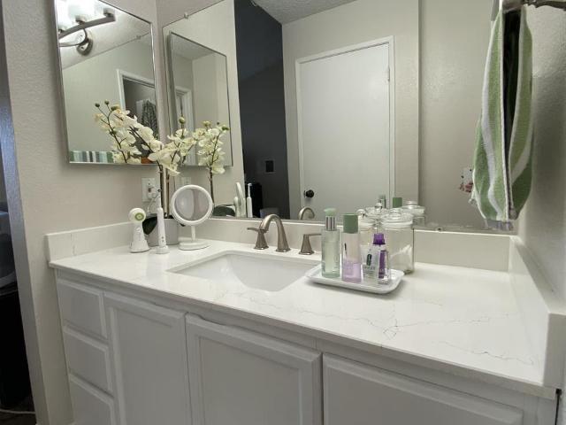 Apartment: MLS #41142