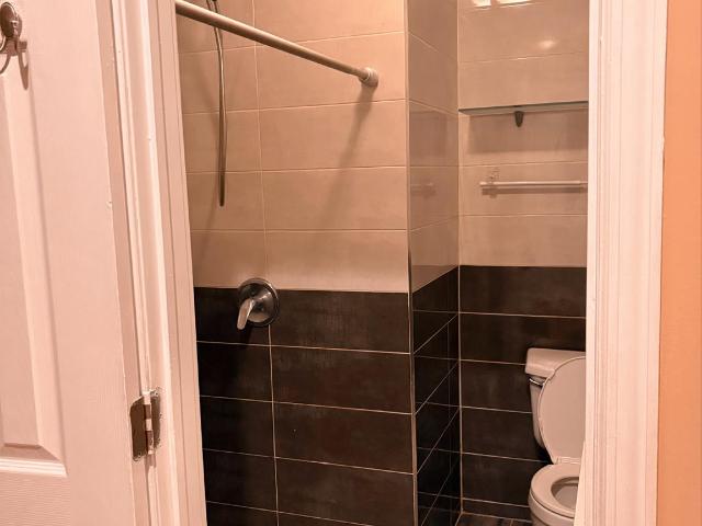 Apartment: MLS #979138