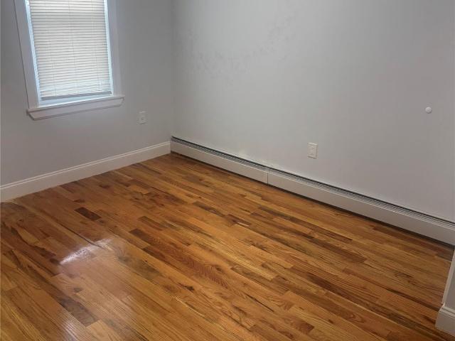 Apartment: MLS #980376