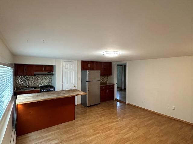 Apartment: MLS #991542