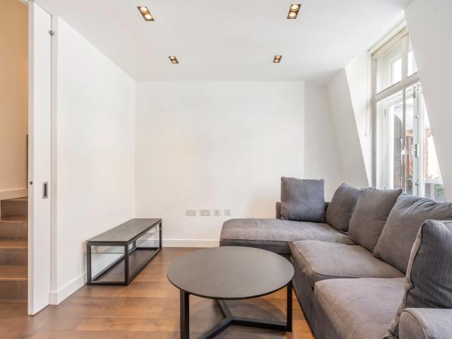 apartment North Audley Street