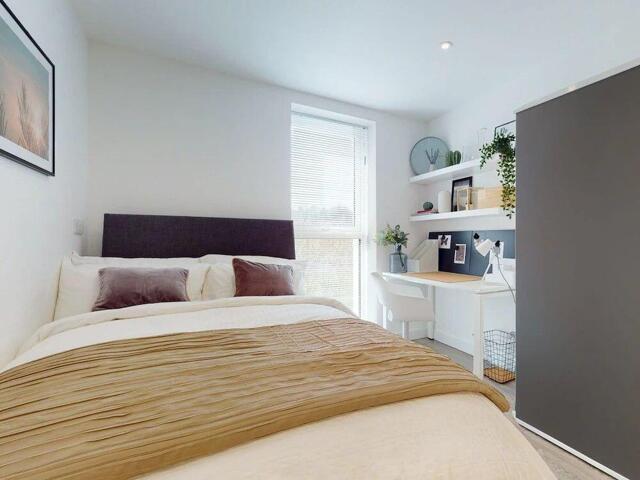 Apartment Newcastle Under Lyme Staffordshire 101278108