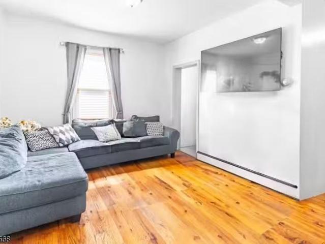 Apartment Newark City, NJ 488 S 11th St