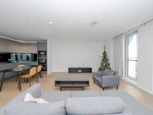 Apartment, Southwark Bridge Road, London