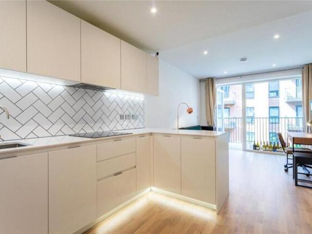 Apartment Southall Greater London LS100456903