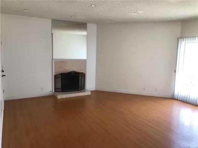 Apartment Studio City, CA 12849 Bloomfield St #5