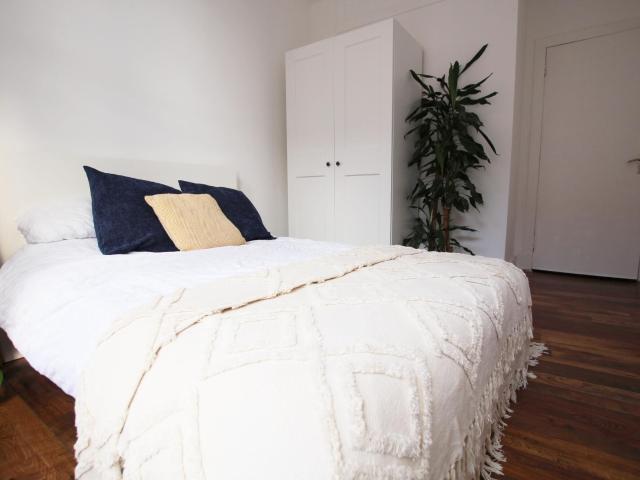 apartment Stewartville Street, Partick, Glasgow, G11 5PJ