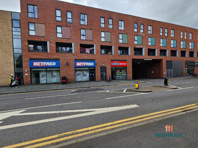 Apartment, Poplar House, Phoebe. 2 bed flat to rent £1,095 pcm £253 pw