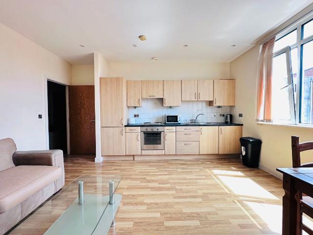 Apartment, Pearl House, Princess Way, Swansea SA1, 1 bed flat to rent, £695 pcm | PrimeLocation