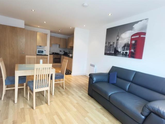 Apartment, Pearl House, Princess Way, Swansea SA1, 2 bed flat to rent, £1,000 pcm | PrimeLocation
