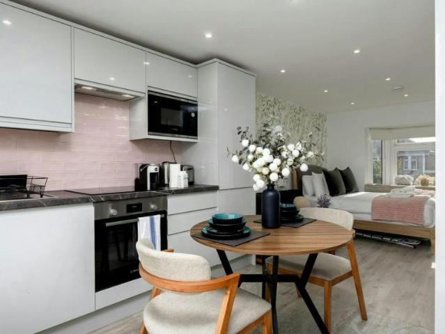Apartment Perivale Perivale LS101587998