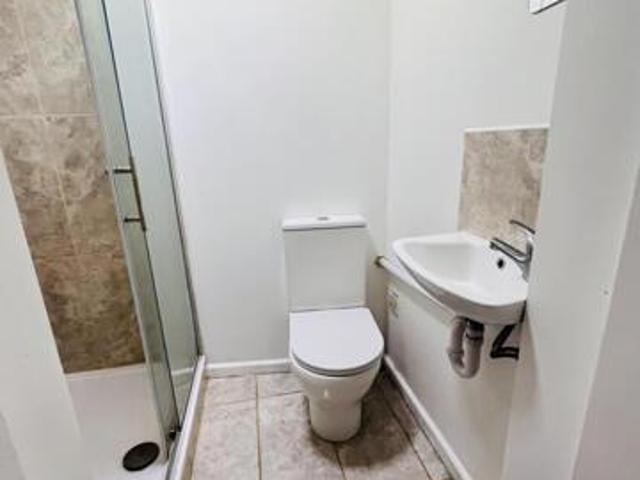 Apartment Preston Lancashire LS97517798