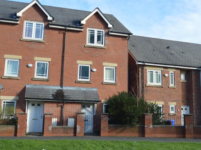 apartment Property in Bold Street, Hulme, Manchester, M15 5QH