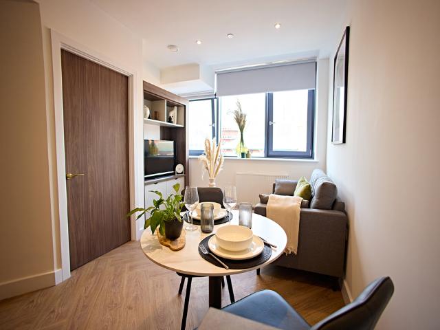 apartment Q Three Residence, 30 Westgate, Leeds, LS1 2FP, West Yorkshire, GB