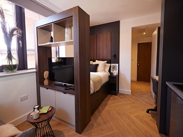apartment Q Three Residence, 30 Westgate, Leeds, LS1 2FP, West Yorkshire, GB