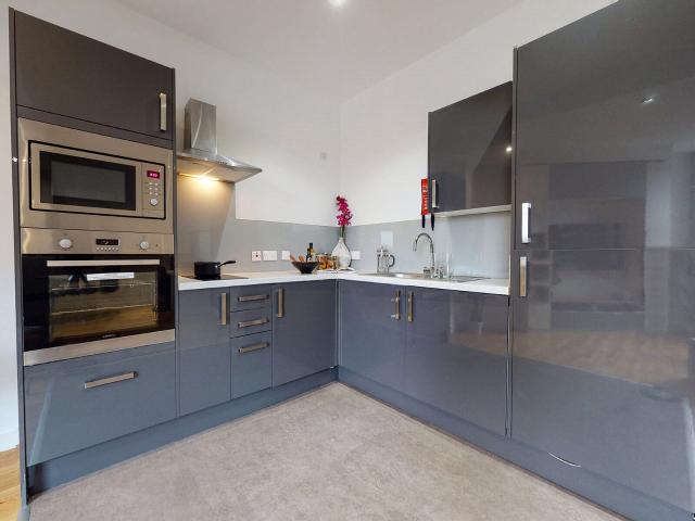 apartment Q Two Residence, 25 Queen Street, Leeds, LS1 2FH, West Yorkshire, GB