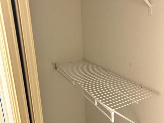 Apartment room for lease
