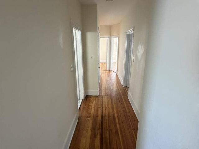 Apartment Room in Everett
