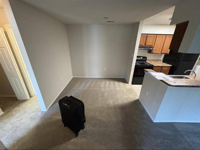 Apartment Roommate wanted
