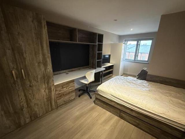 Apartment Reading Berkshire LS100841004