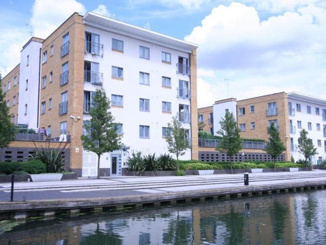 Apartment, Wey House, Taywood Road, Northolt UB5, 1 bed flat to rent, £1,450 pcm | PrimeLocation