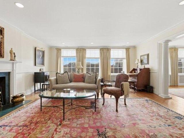 apartment with 4 bedroom, Boston MA DLS102962259