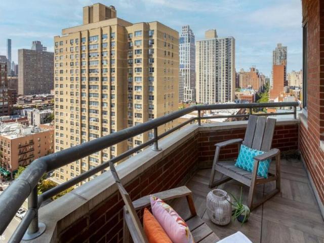 apartment with 4 bedroom, Upper East Side NY DS98330561