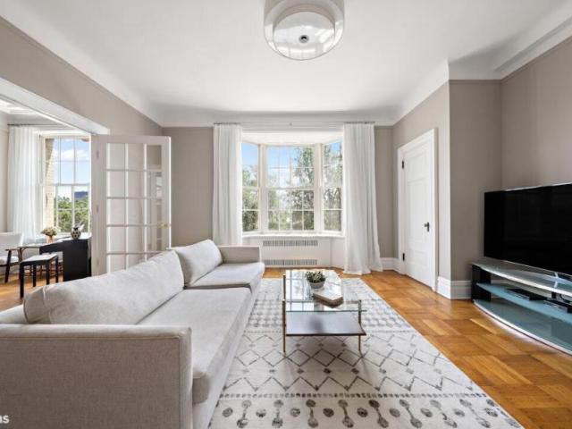 apartment with 5 bedroom, Upper West Side NY DLS102243986