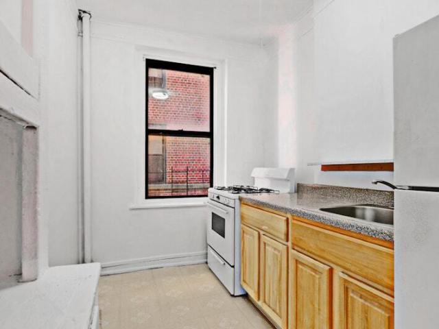 apartment with 1 bedroom, Concourse NY ES102245755