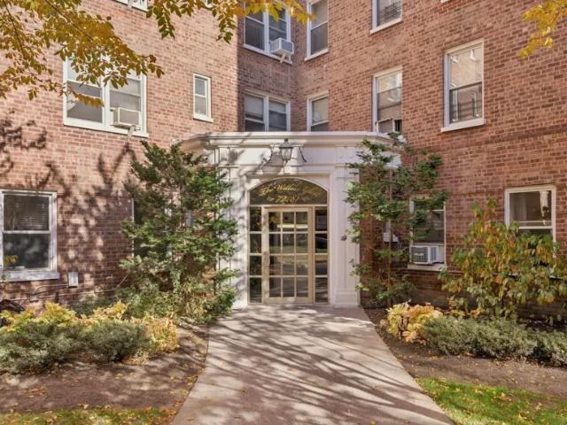 apartment with 1 bedroom, Forest Hills NY DLS102752858