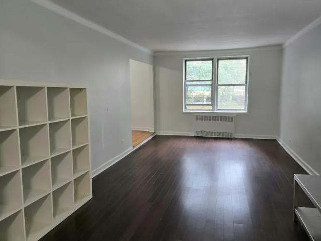 apartment with 1 bedroom, Forest Hills NY DLS102752862