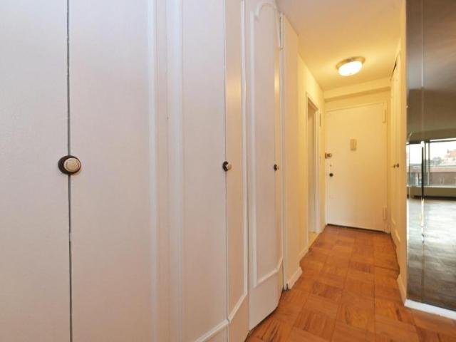 apartment with 1 bedroom, Forest Hills NY DLS95694785