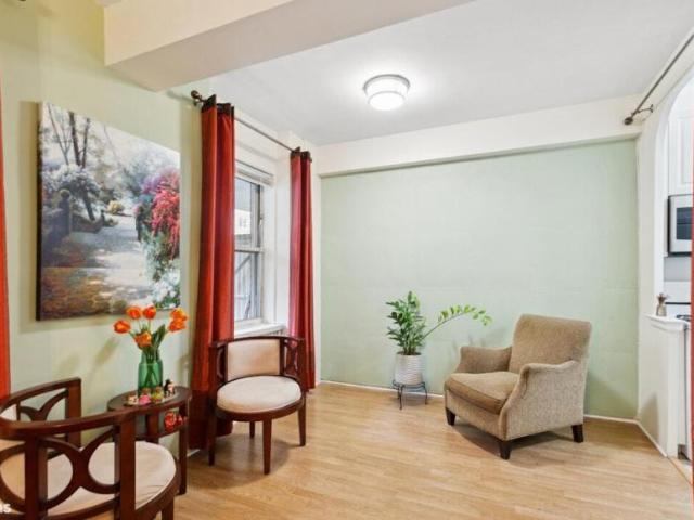 apartment with 1 bedroom, Forest Hills NY ES102245873