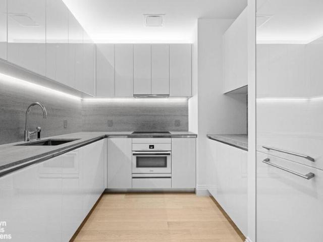 apartment with 1 bedroom, Financial District NY DS95693244