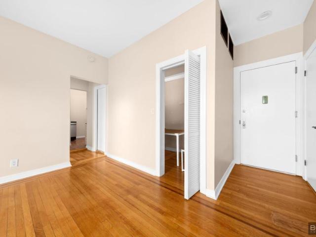 apartment with 1 bedroom, KEW GARDENS NY DLS98327086