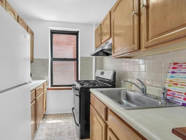 apartment with 1 bedroom, Olinville NY DS102245760