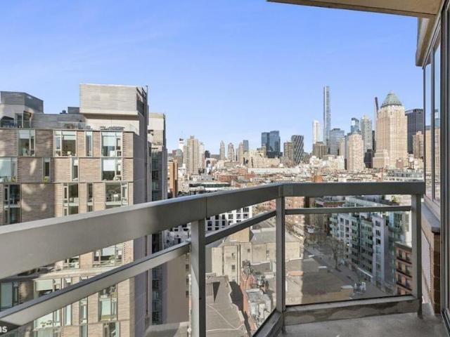 apartment with 1 bedroom, Midtown West NY DLS96882129