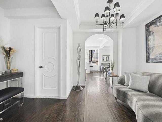 apartment with 1 bedroom, Midtown West NY DLS98818261