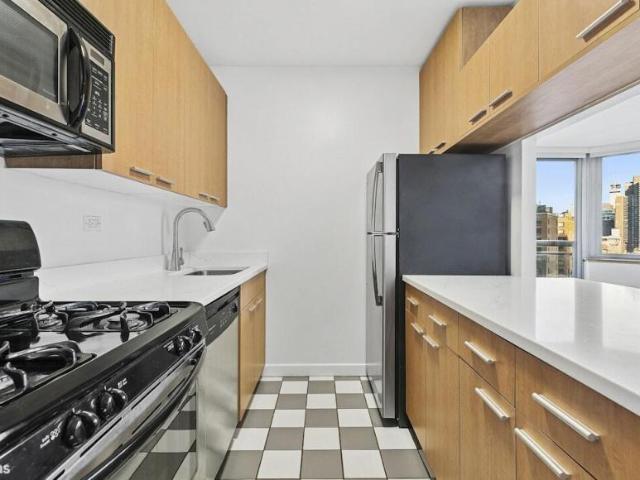 apartment with 1 bedroom, Midtown West NY ES98818307